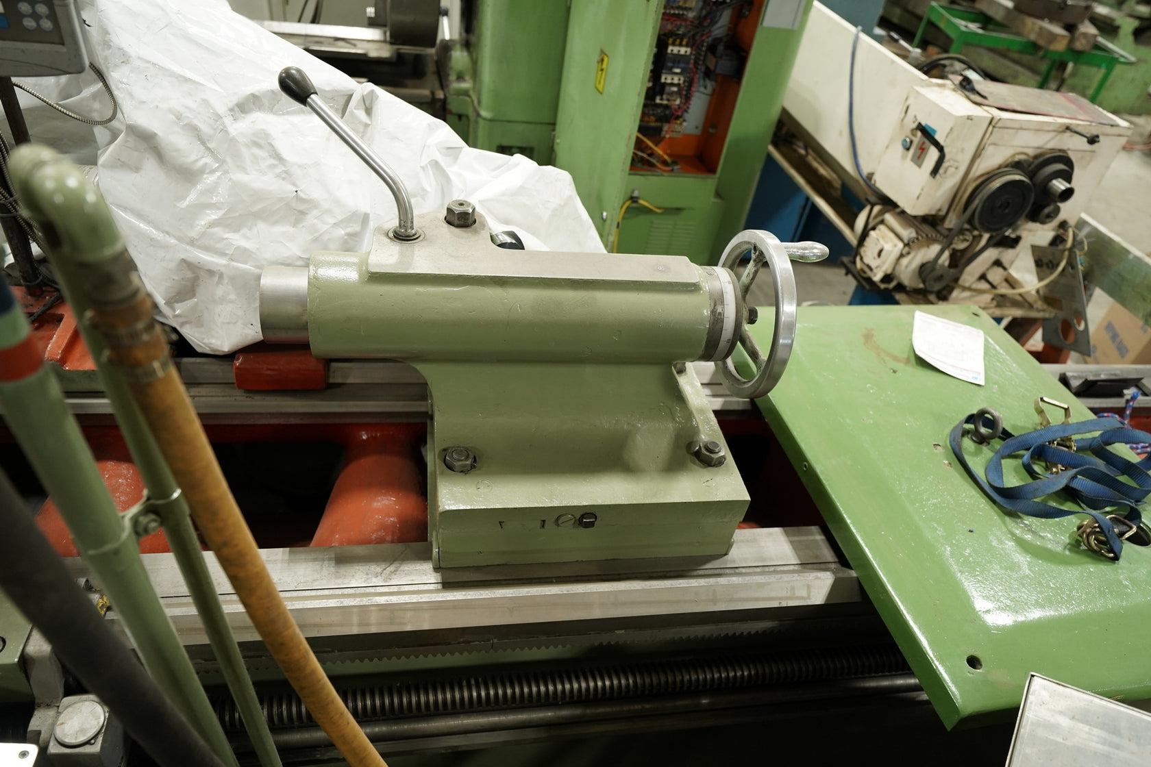 Stanko 1M63B 28 x 120 Manual Lathe (2759) – Stan Canada