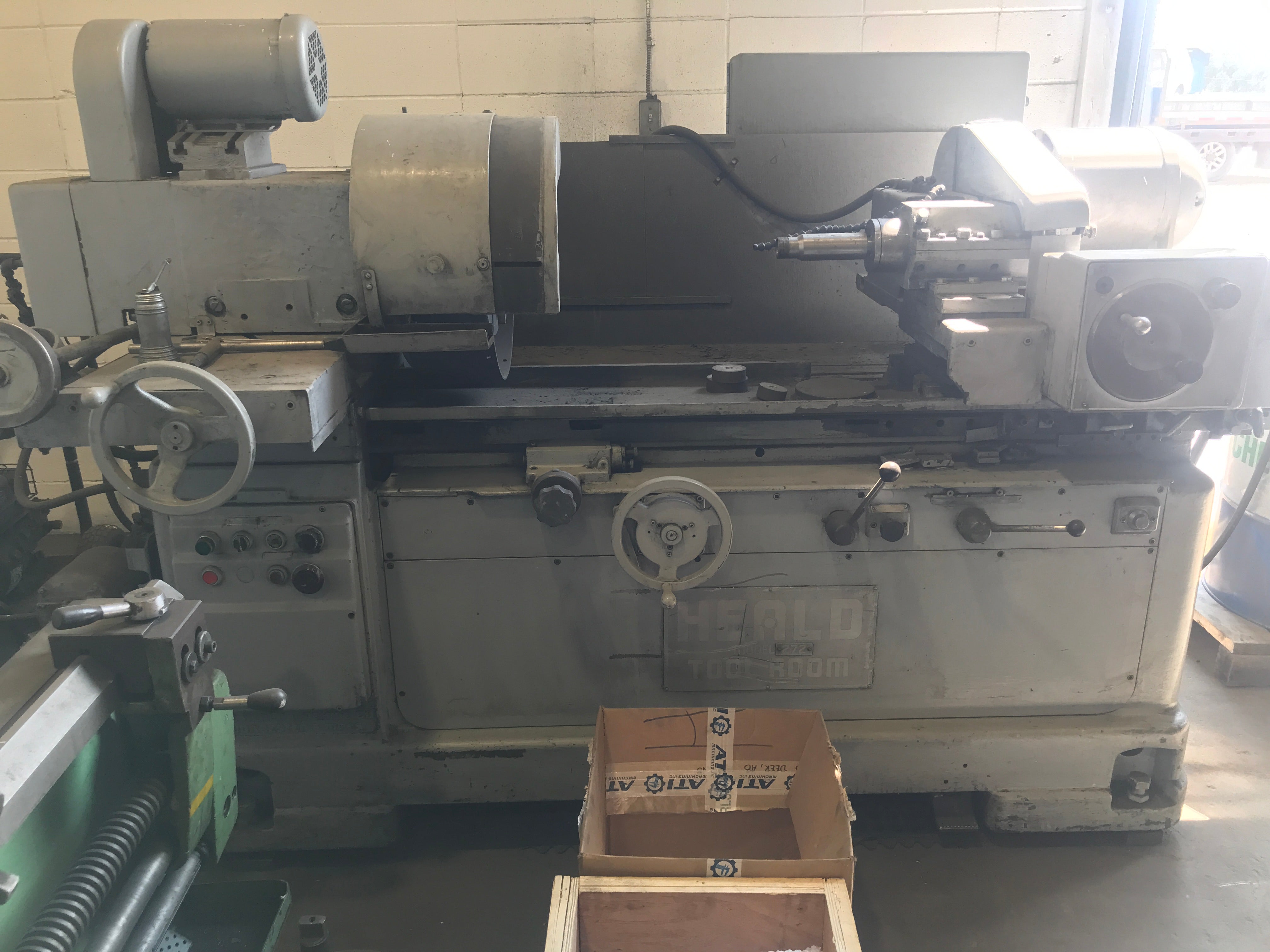 Heald GR8 Tool Room Grinder – Stan Canada