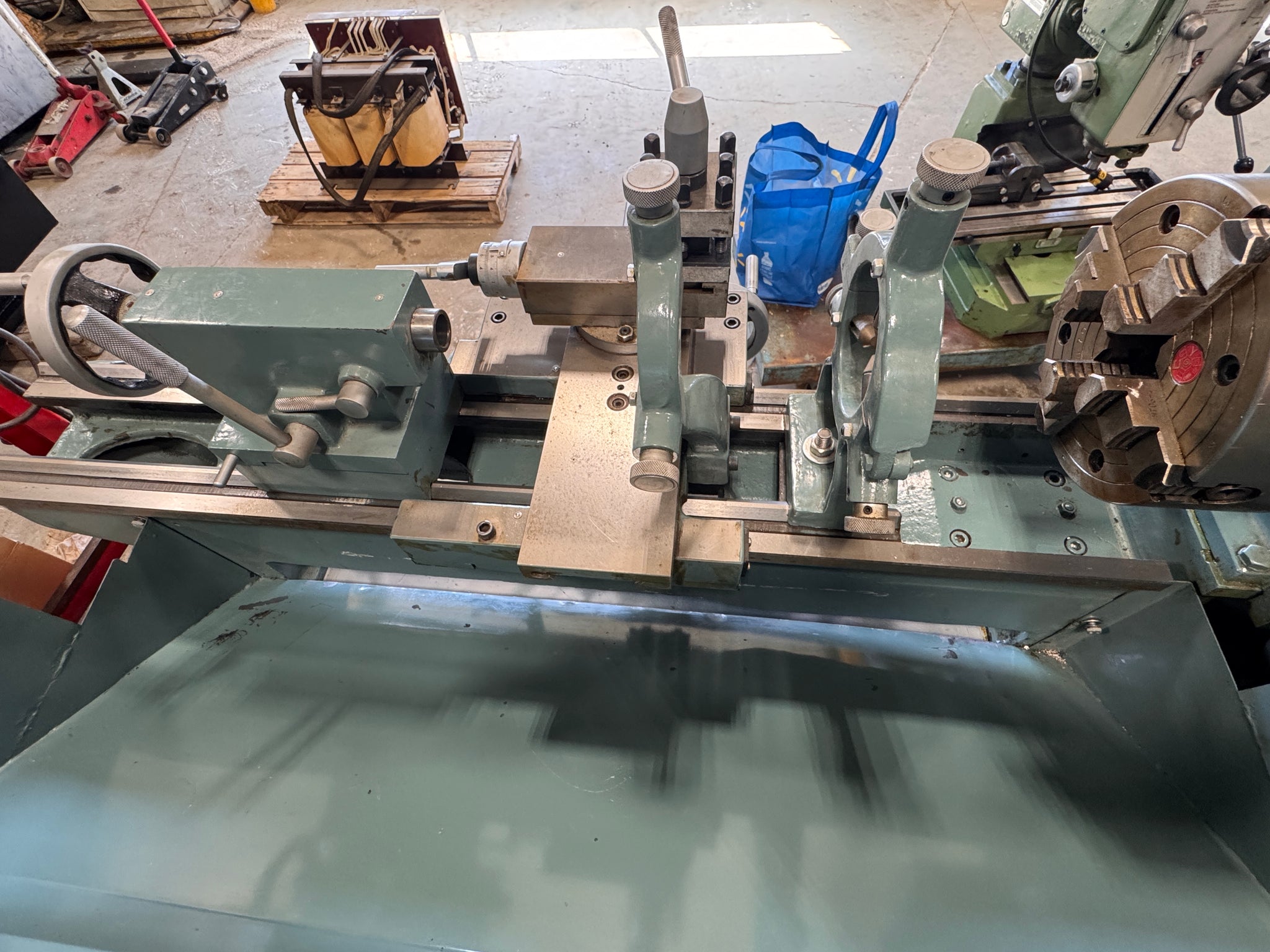 FREJOTH FI-900AG Manual Lathe – Stan Canada