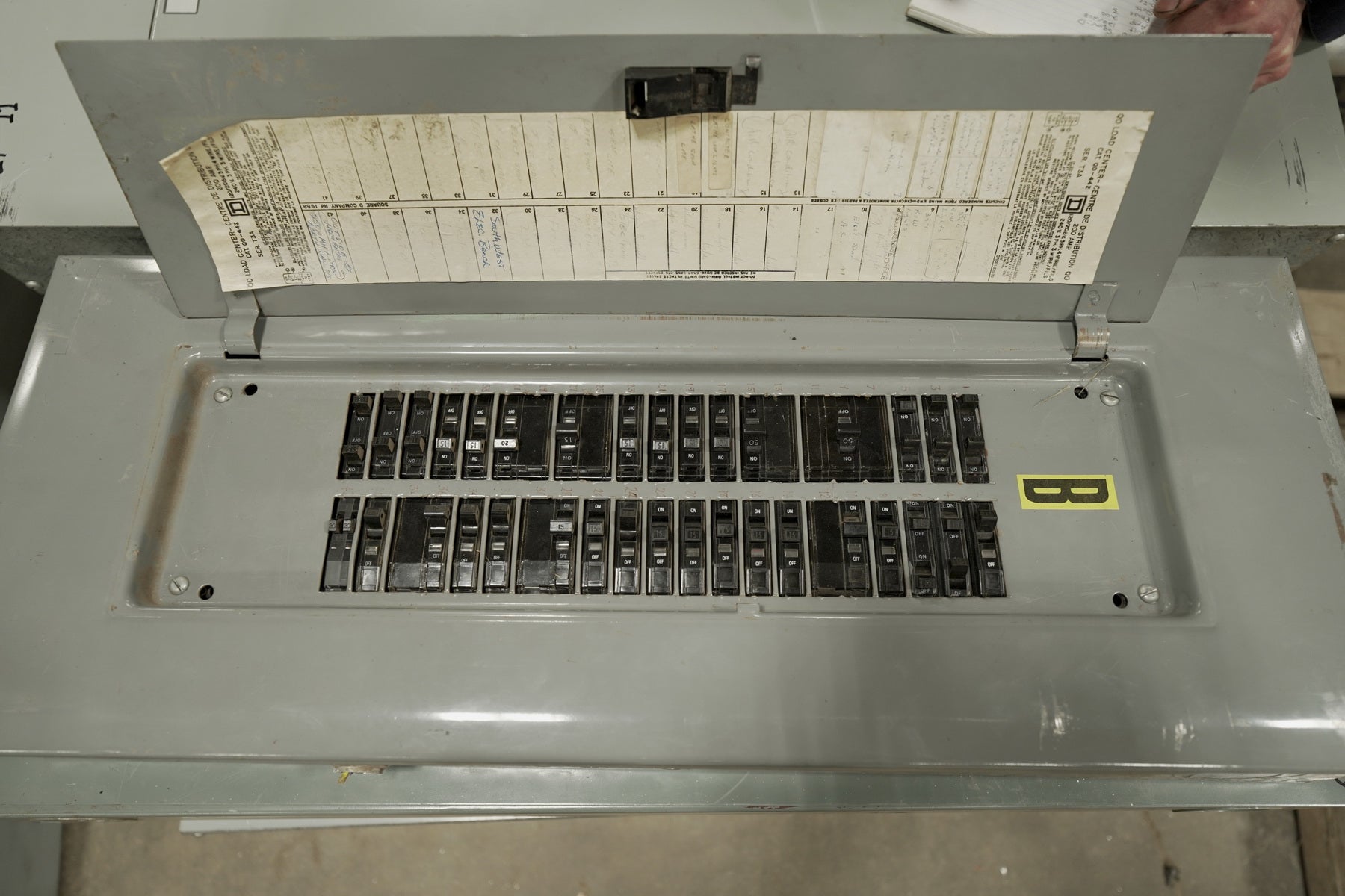 200A (120V/208V) Electrical Panel – Stan Canada