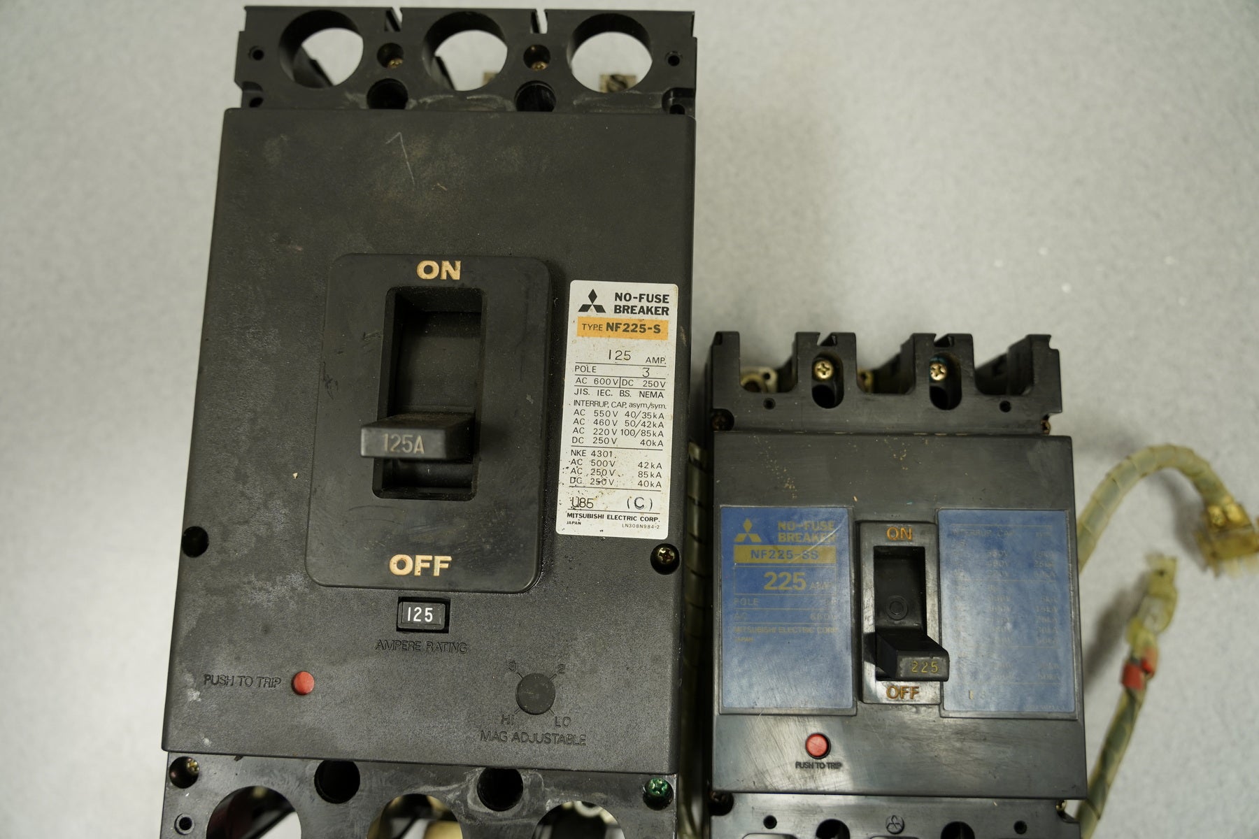 Mitsubishi 30A, 125A, 225A 3 Poles Circuit Breakers – Stan Canada